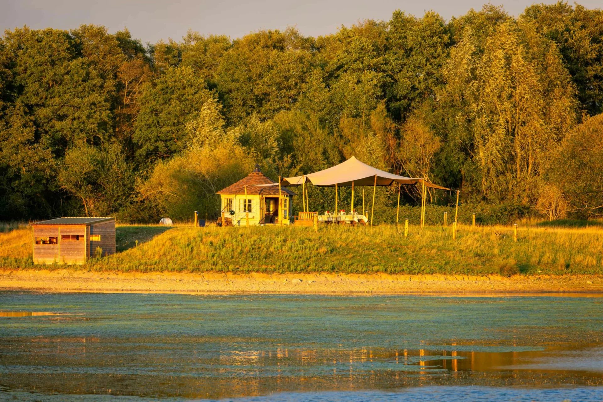 Private Tour & Lakeside BBQ at Watatunga Wildlife Reserve - Be Norfolk